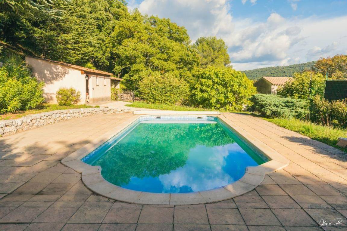 120 M² Mökki ∙ 4 Makuuhuonetta ∙ 8 Vierasta - Nans-les-Pins