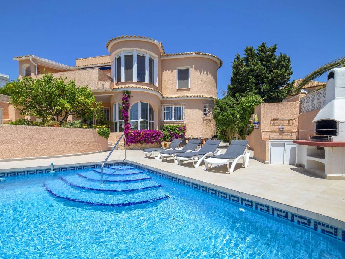 155 M² Maison De Vacances ∙ 1 Chambre ∙ 6 Personnes - Calp