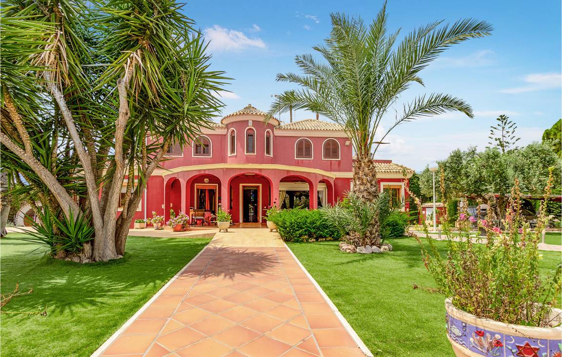 350 M² Maison De Vacances ∙ 4 Chambres ∙ 8 Personnes - Elche