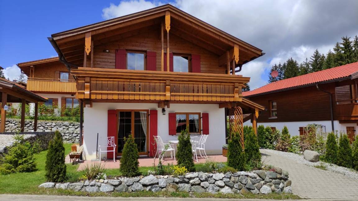 100 M² Ferienhaus ∙ 3 Schlafzimmer ∙ 5 Gäste - Steingaden