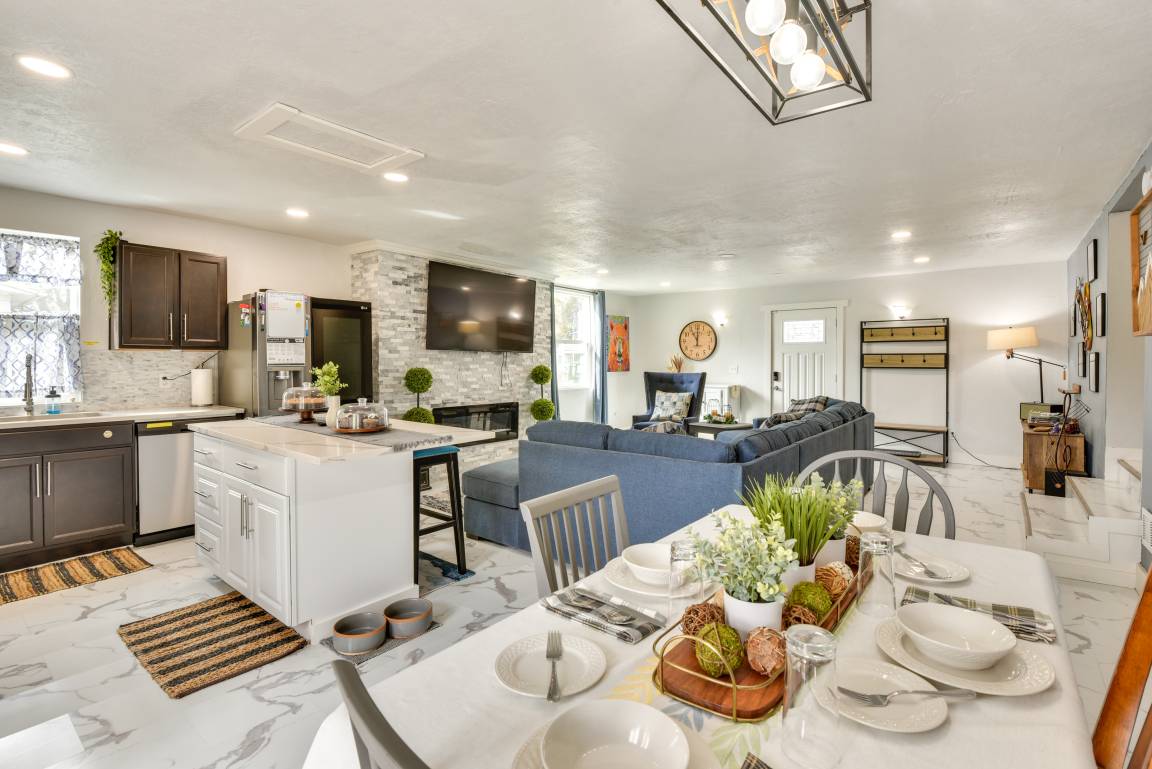213 M² House ∙ 3 Bedrooms ∙ 9 Guests - Syracuse, UT