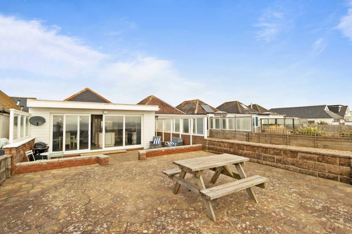74 M² Bungalow ∙ 2 Bedrooms ∙ 4 Guests - Eastbourne