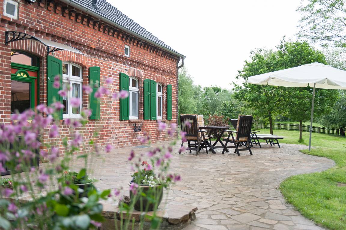 180 M² Ferienhaus ∙ 5 Schlafzimmer ∙ 9 Gäste - Lenzen (Elbe)