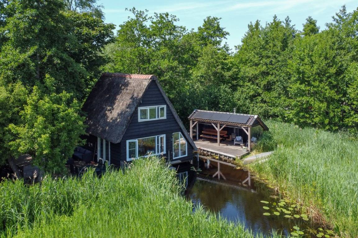 49 M² House ∙ 2 Bedrooms ∙ 4 Guests - Giethoorn