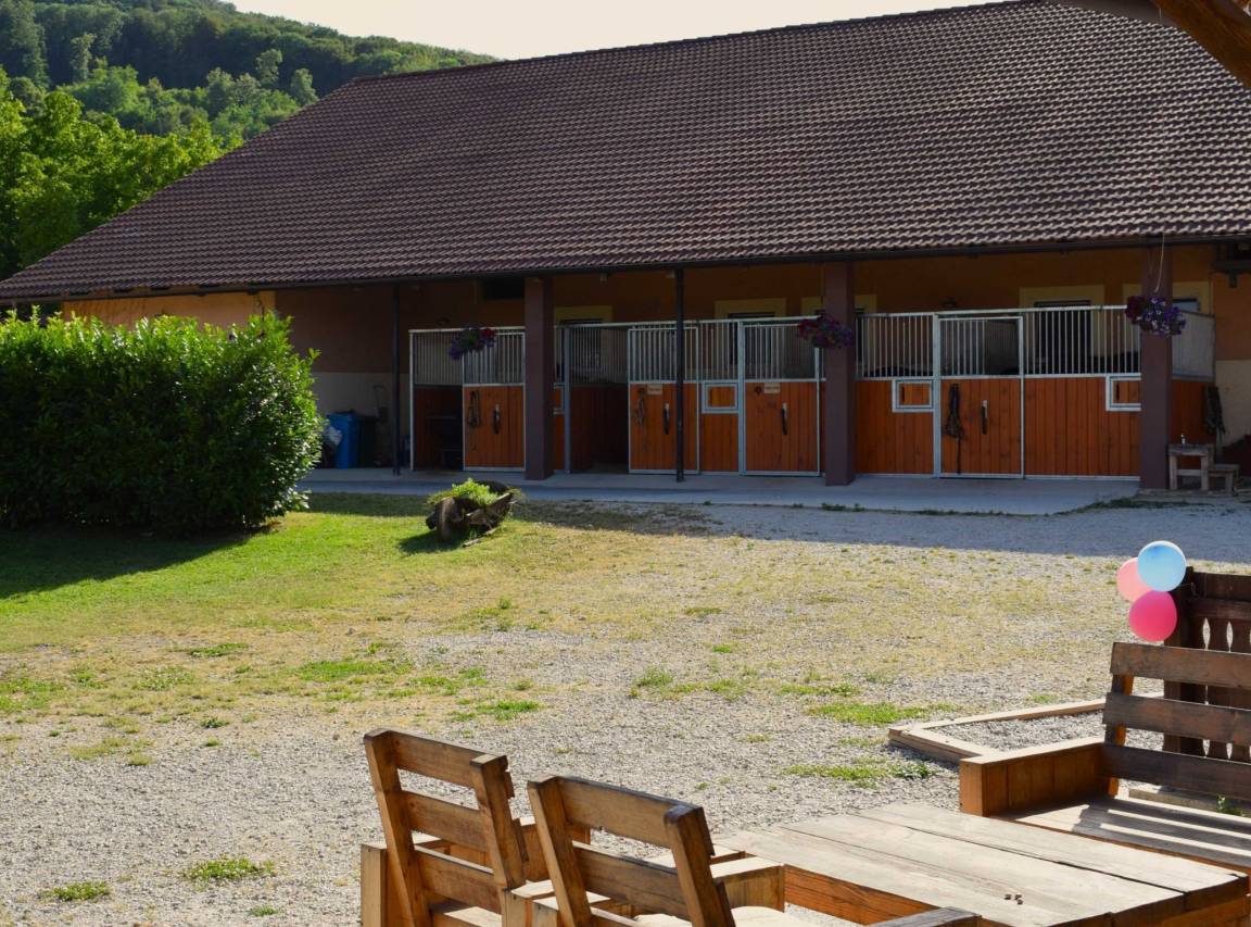 32 M² Ferienwohnung ∙ 1 Schlafzimmer ∙ 5 Gäste - Jesenice