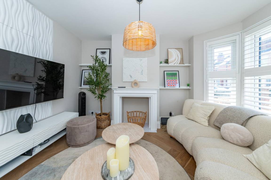 93 M² Huis ∙ 2 Slaapkamers ∙ 4 Gasten - Reading