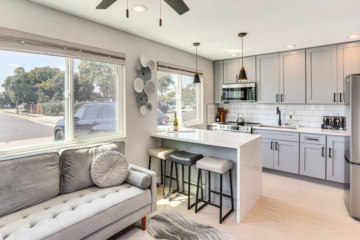 126 M² House ∙ 2 Bedrooms ∙ 4 Guests - Anaheim, CA
