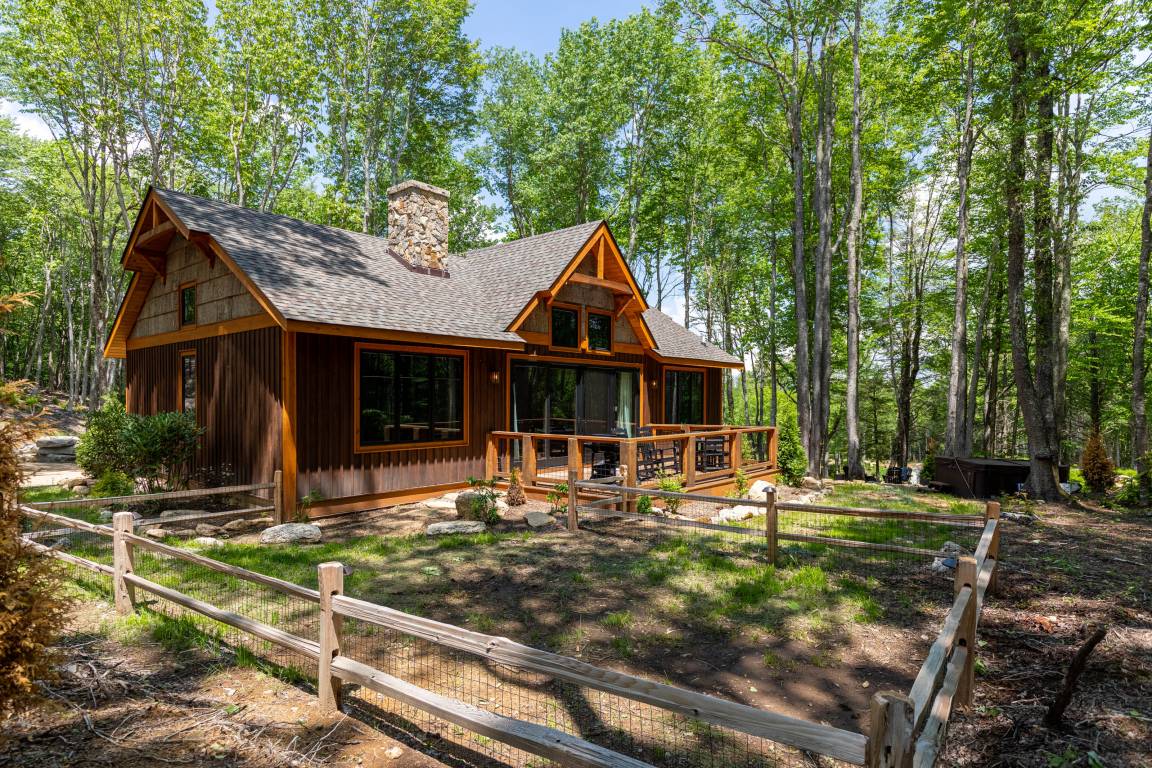 House ∙ 2 Bedrooms ∙ 4 Guests - Beech Mountain, NC