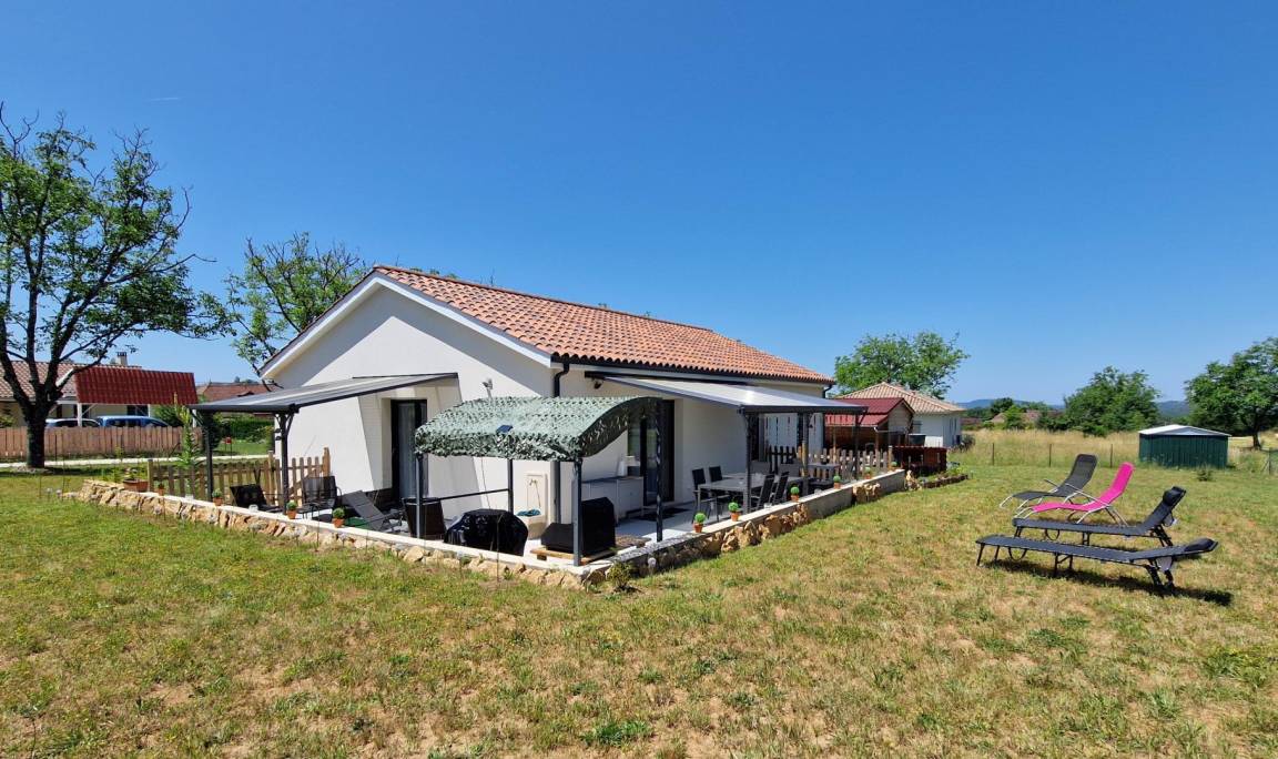 92 M² Gîte ∙ 3 Chambres ∙ 6 Personnes - Lot
