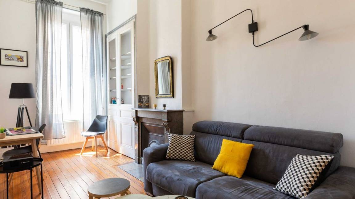 53 M² Apartamento ∙ 1 Quarto ∙ 4 Hóspedes - Lyon