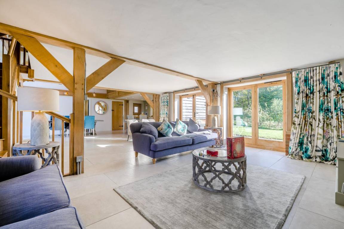 Cottage ∙ 2 Bedrooms ∙ 4 Guests - Shere