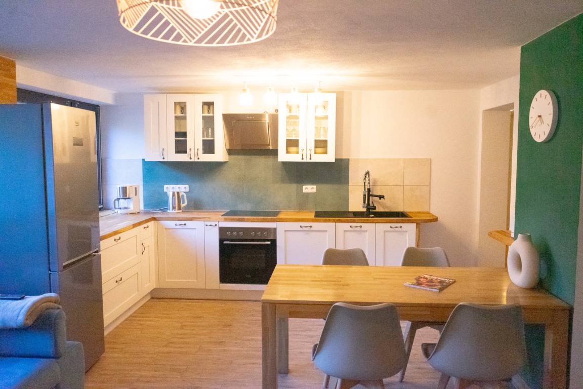 83 M² Apartment ∙ 2 Bedrooms ∙ 4 Guests - Miltenberg