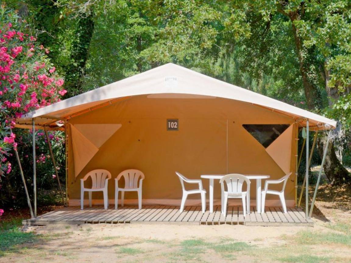 25 M² Zelt ∙ 2 Schlafzimmer ∙ 5 Gäste - Sagone