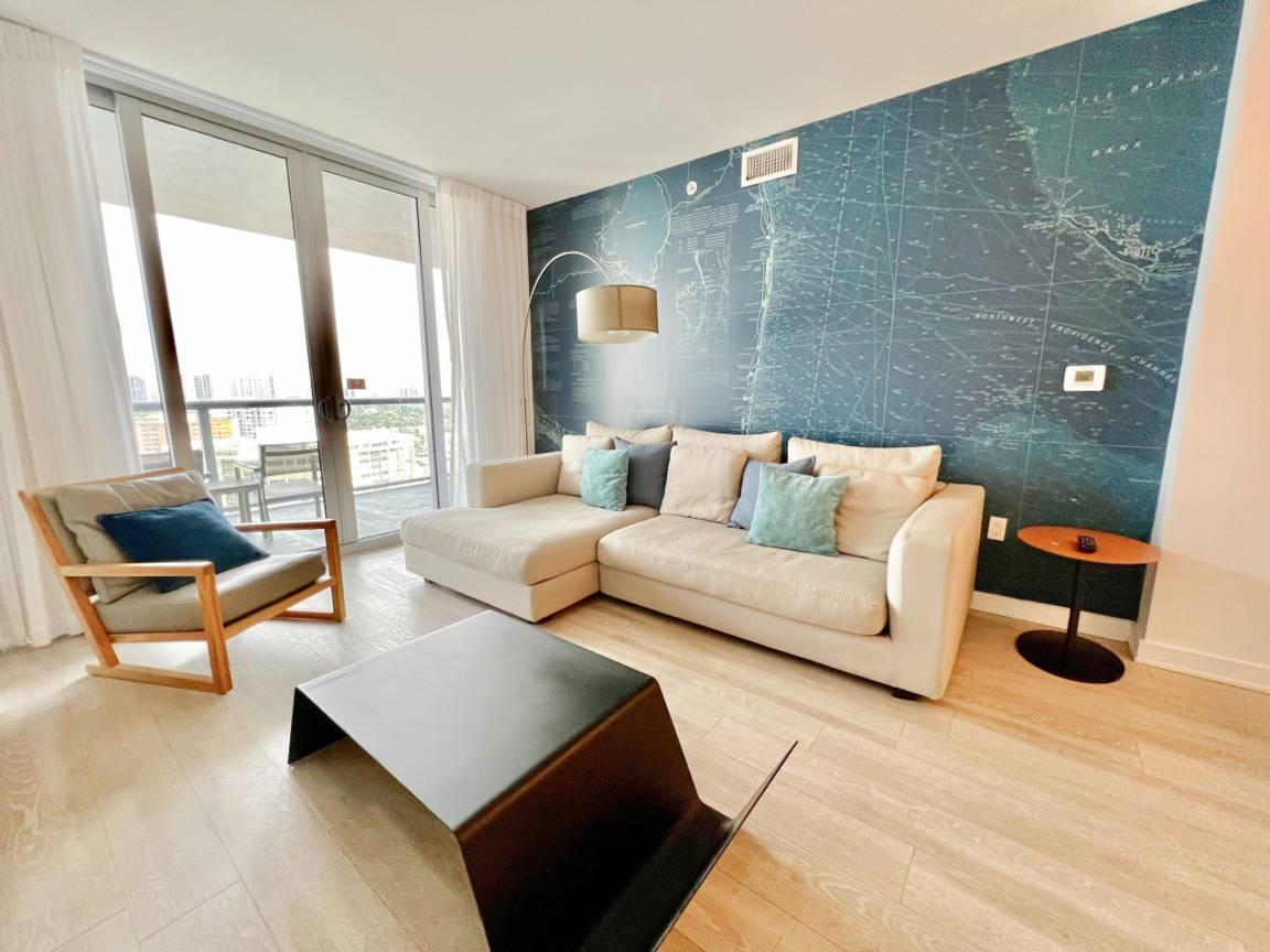 1095 M² Apartment ∙ 2 Bedrooms ∙ 6 Guests - Hallandale Beach, FL