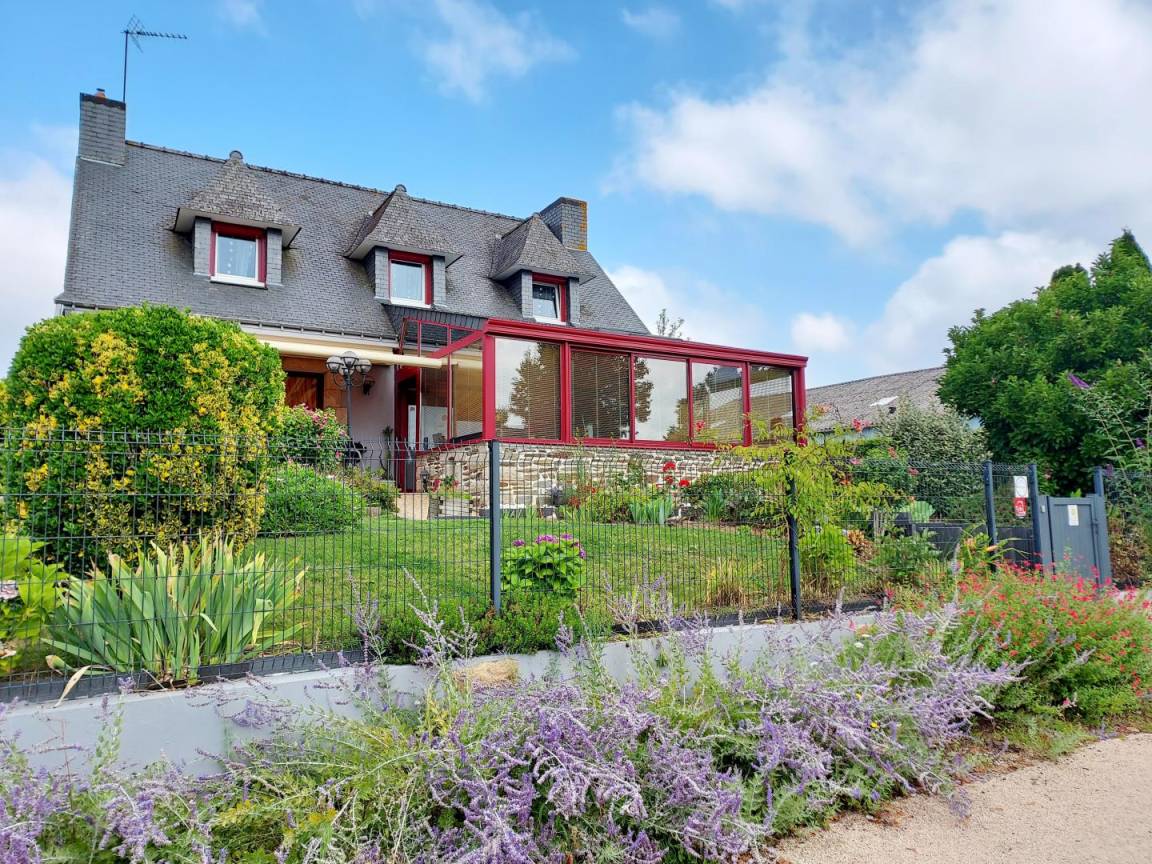 100 M² Gîte ∙ 4 Chambres ∙ 6 Personnes - Baud