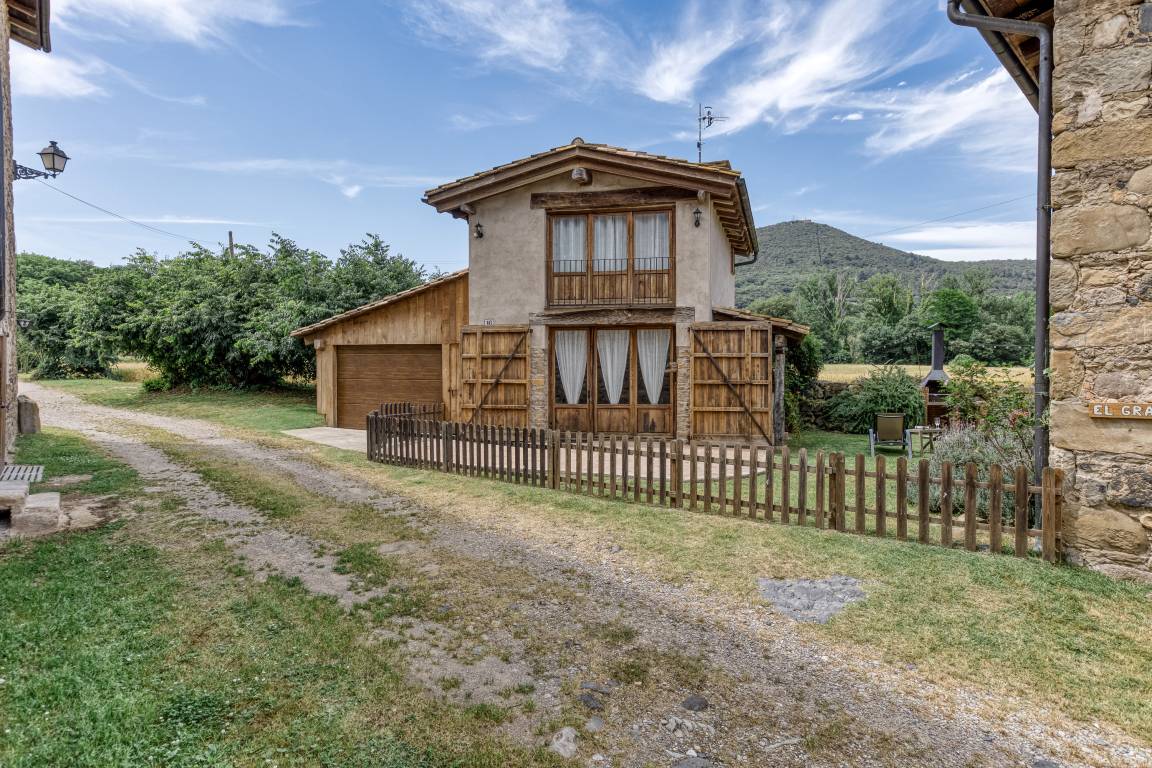 86 M² Casa ∙ 1 Habitación ∙ 2 Huéspedes - Olot