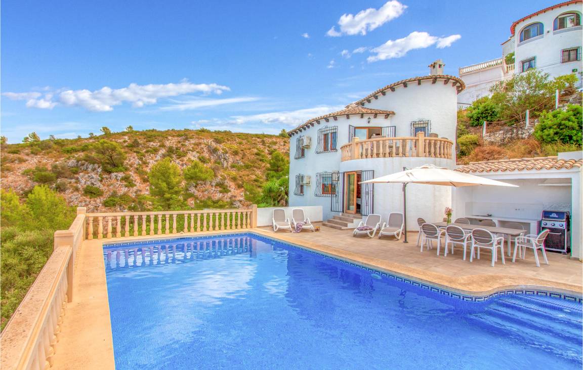 134 M² Ferienhaus ∙ 4 Schlafzimmer ∙ 8 Gäste - Pedreguer
