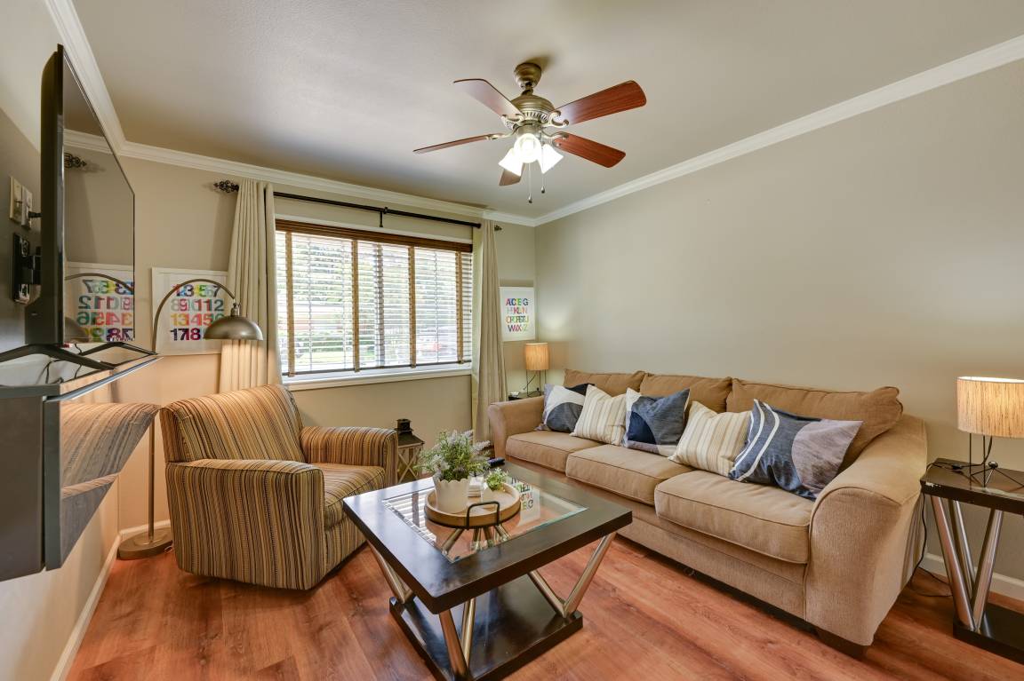 65 M² Apartment ∙ 2 Bedrooms ∙ 4 Guests - Nacogdoches, TX