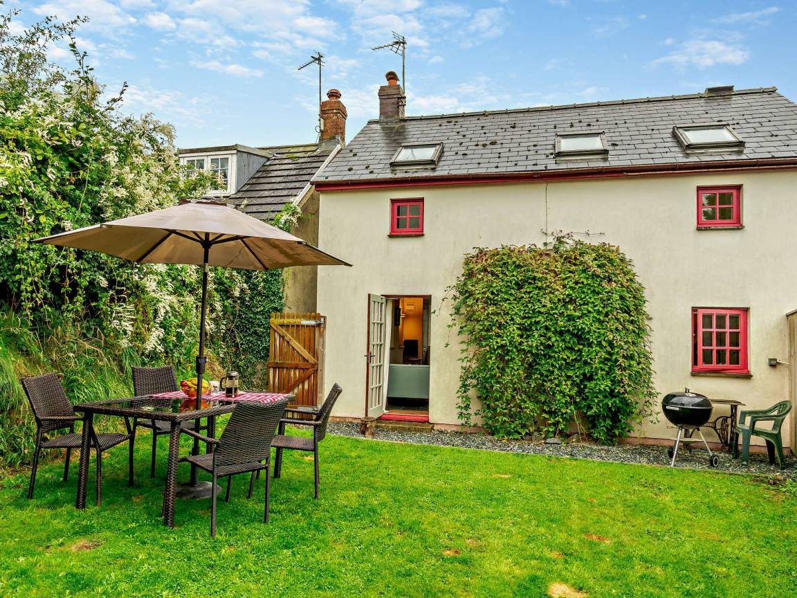 Cottage ∙ 3 Bedrooms ∙ 4 Guests - Solva