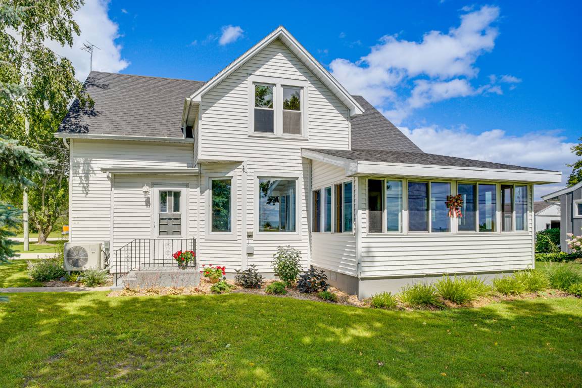 185 M² House ∙ 5 Bedrooms ∙ 10 Guests - Two Rivers, WI