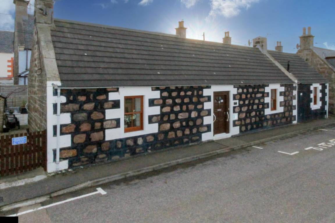 75 M² Cottage ∙ 3 Bedrooms ∙ 6 Guests - Moray