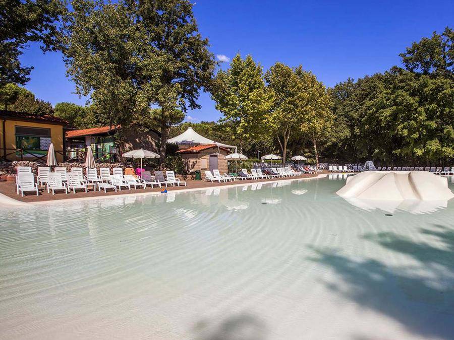 Caravan ∙ 2 Bedrooms ∙ 6 Guests - Lazio