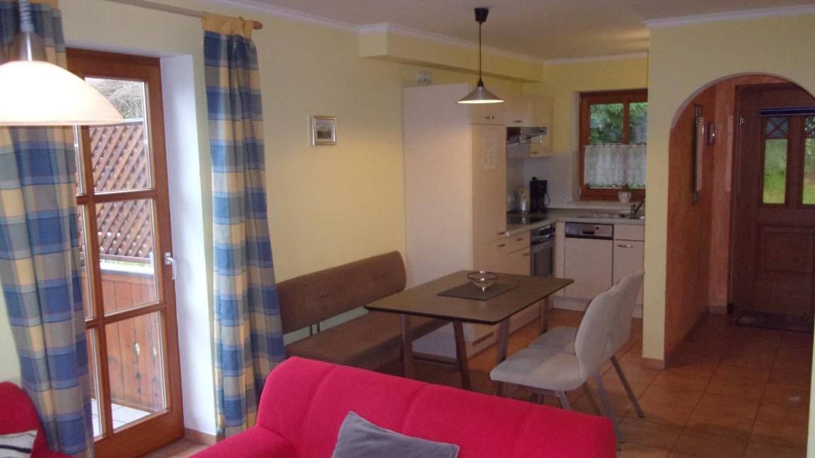 65 M² Ferienwohnung ∙ 2 Schlafzimmer ∙ 3 Gäste - Drachselsried