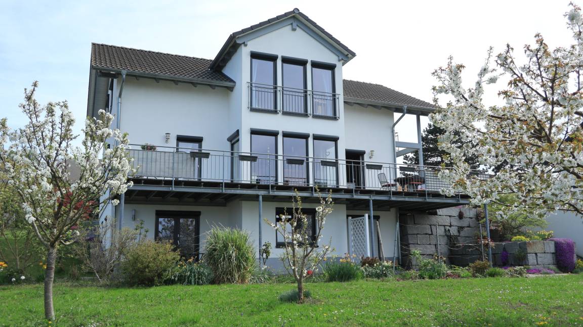 40 M² Ferienwohnung ∙ 1 Schlafzimmer ∙ 2 Gäste - Bad Bellingen