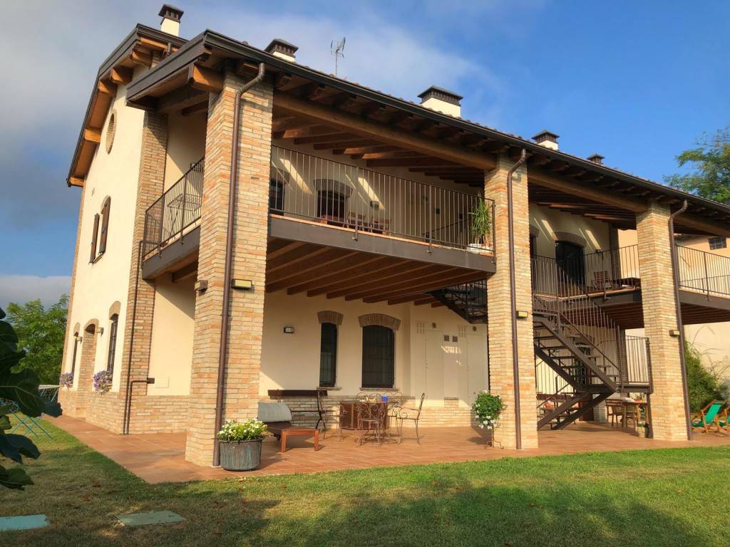130 M² Apartment ∙ 3 Bedrooms ∙ 4 Guests - Emilia-Romagna