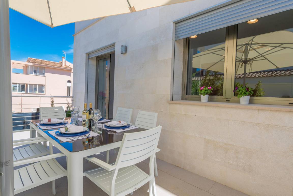 150 M² Chalet ∙ 3 Habitaciones ∙ 6 Huéspedes - Mallorca