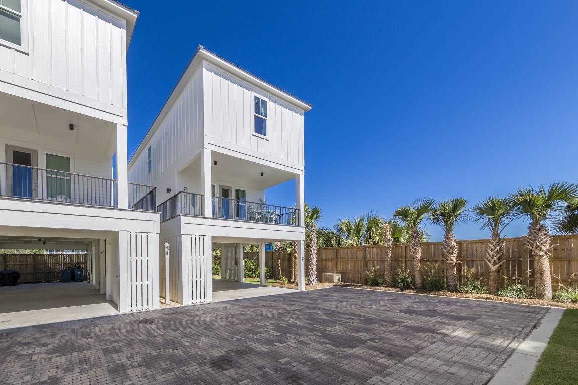 167 M² House ∙ 4 Bedrooms ∙ 12 Guests - Alabama