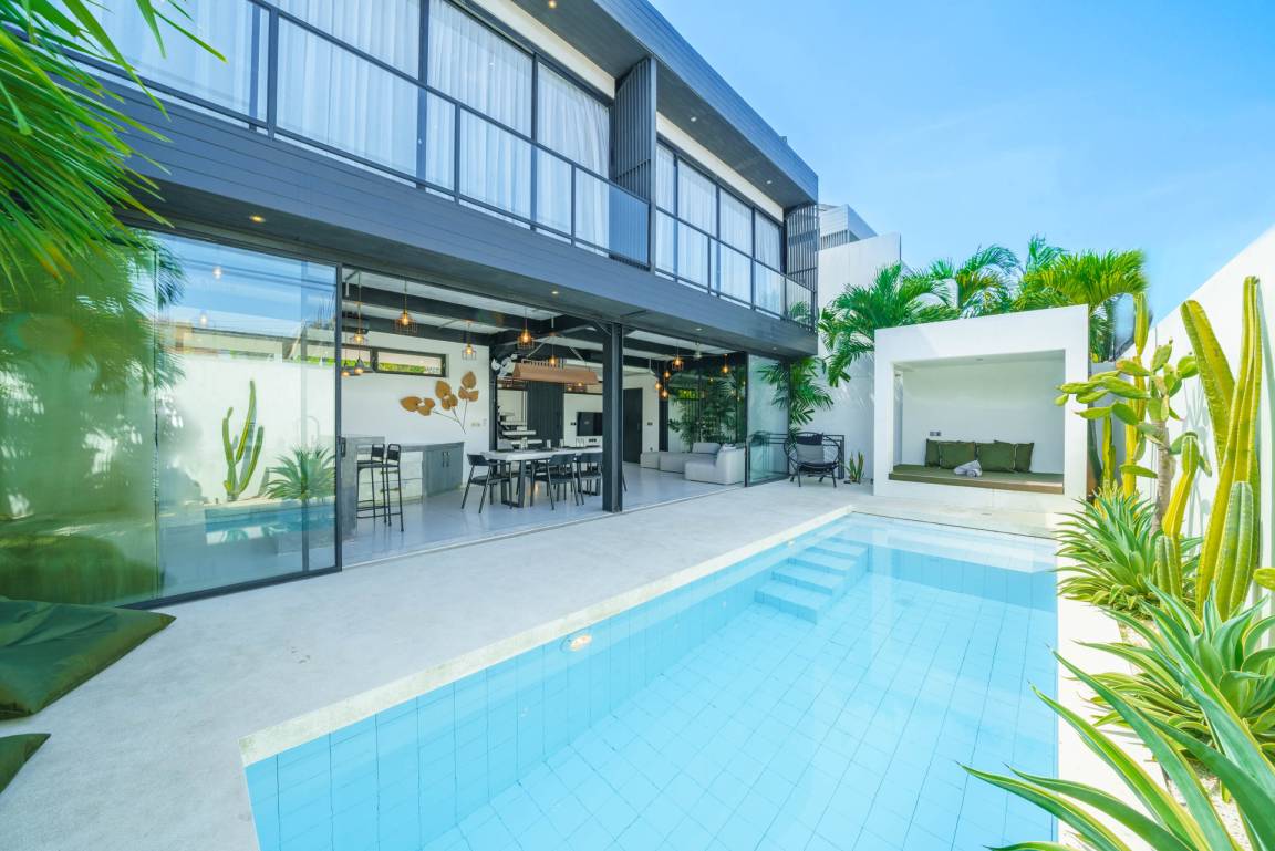 200 M² Villa ∙ 2 Habitaciones ∙ 4 Huéspedes - Canggu