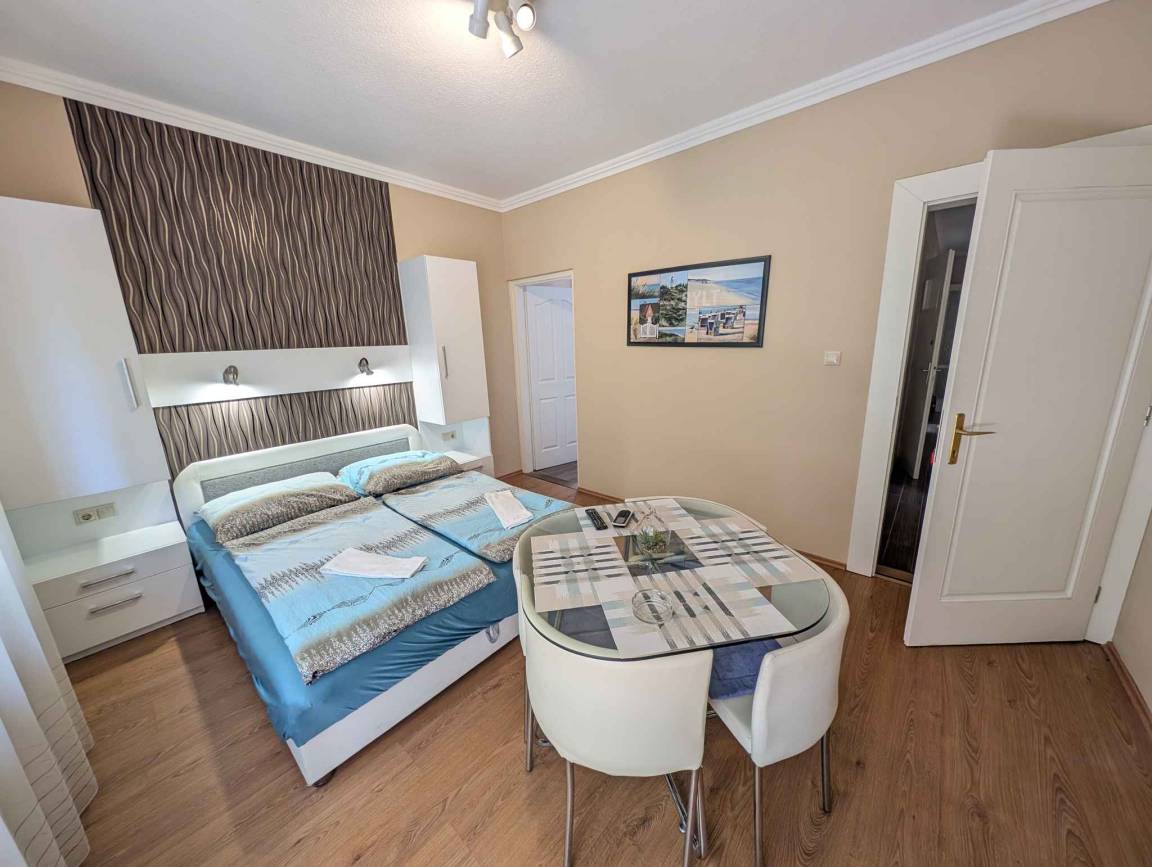 30 M² Apartment ∙ 2 Bedrooms ∙ 4 Guests - Siófok