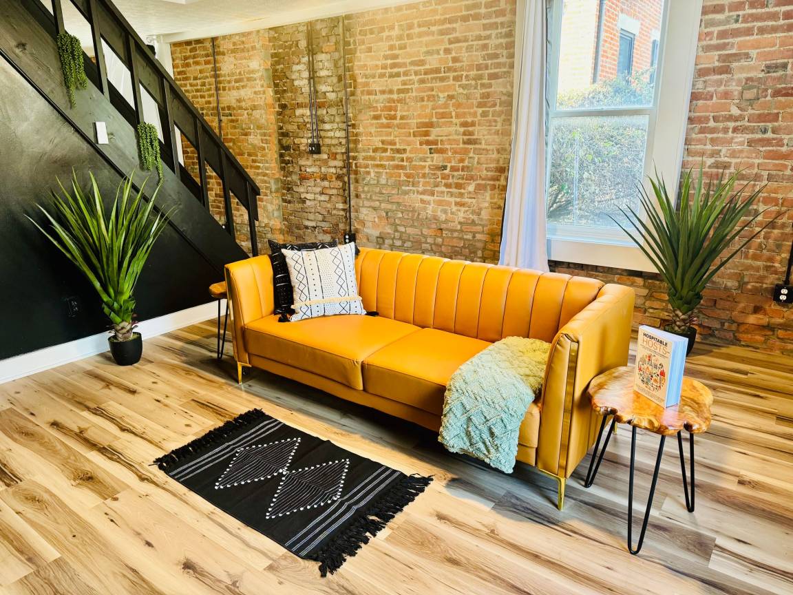 139 M² House ∙ 2 Bedrooms ∙ 7 Guests - Columbus, OH