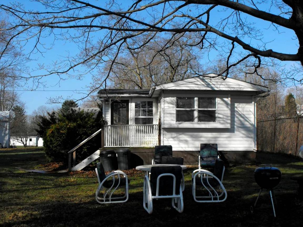 House ∙ 2 Bedrooms ∙ 4 Guests - Penn Yan, NY