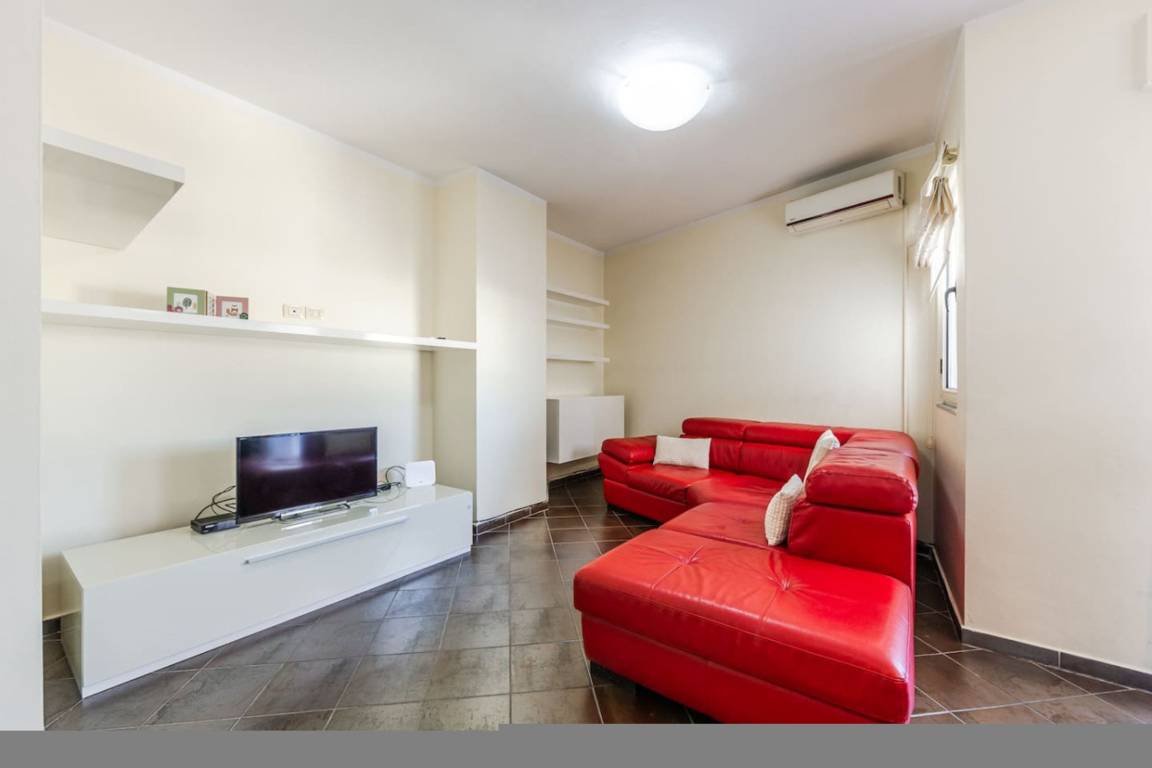 Apartment ∙ 2 Bedrooms ∙ 6 Guests - Tirana