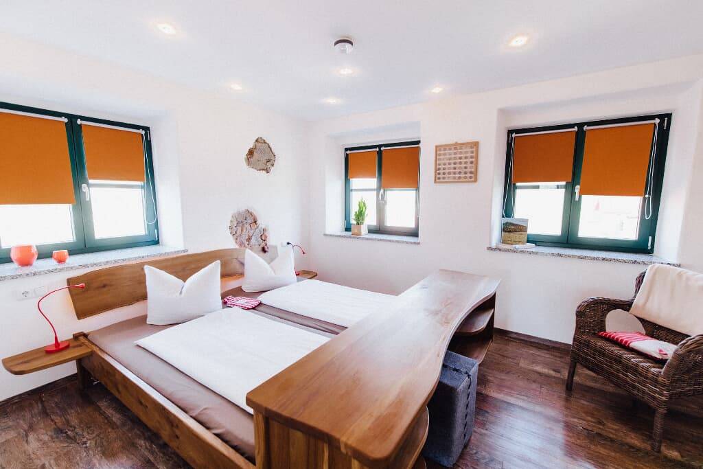 54 M² Ferienwohnung ∙ 1 Schlafzimmer ∙ 2 Gäste - Nabburg