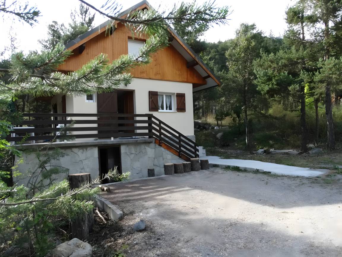110 M² Chalet ∙ 5 Bedrooms ∙ 12 Guests - Pra-Loup