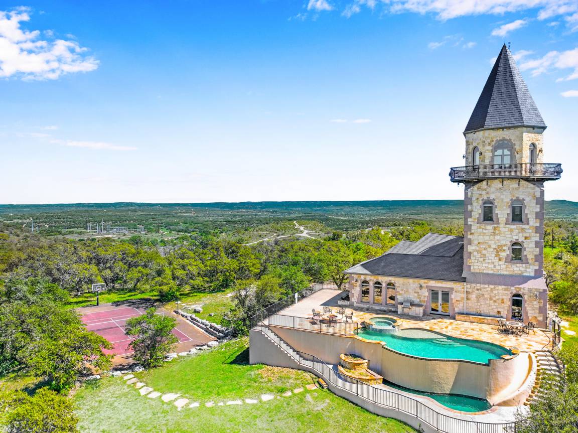 279 M² House ∙ 4 Bedrooms ∙ 15 Guests - Johnson City, TX