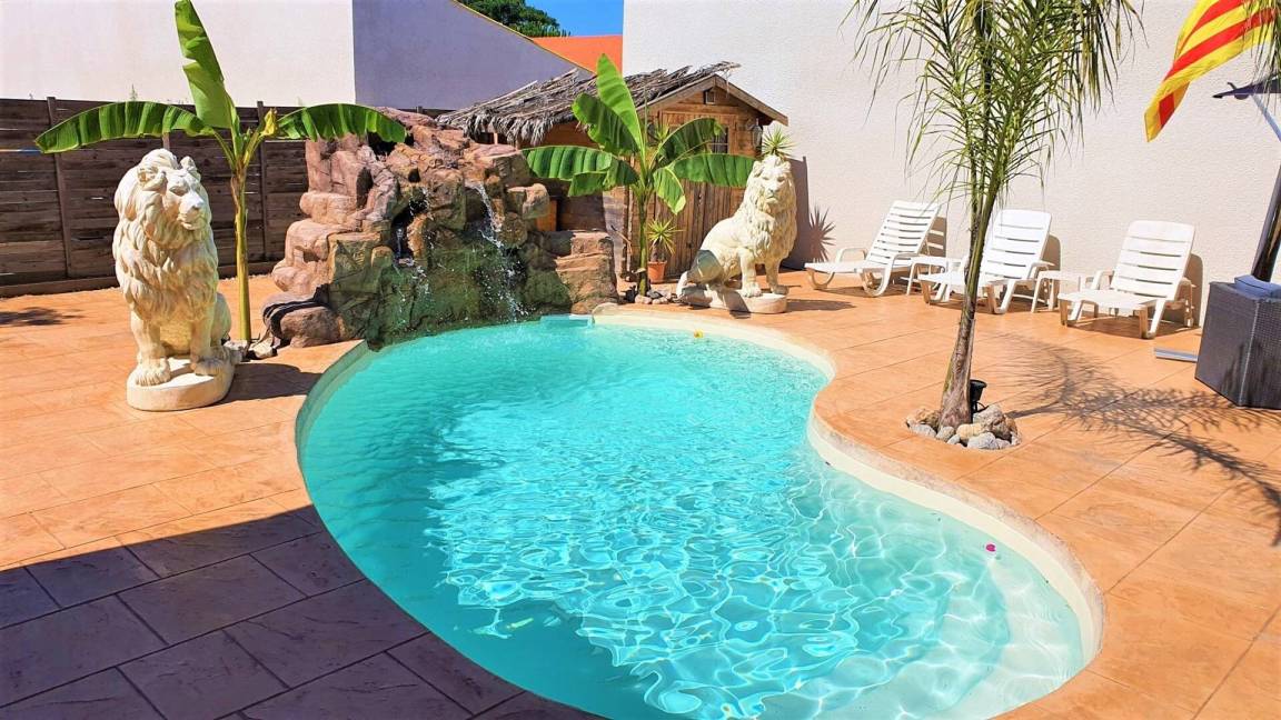 140 M² House ∙ 3 Bedrooms ∙ 7 Guests - Perpignan