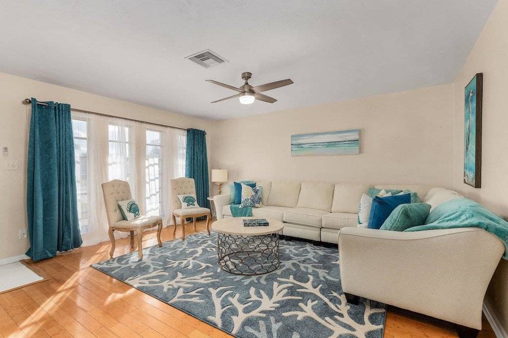 139 M² House ∙ 2 Bedrooms ∙ 4 Guests - Naples, FL