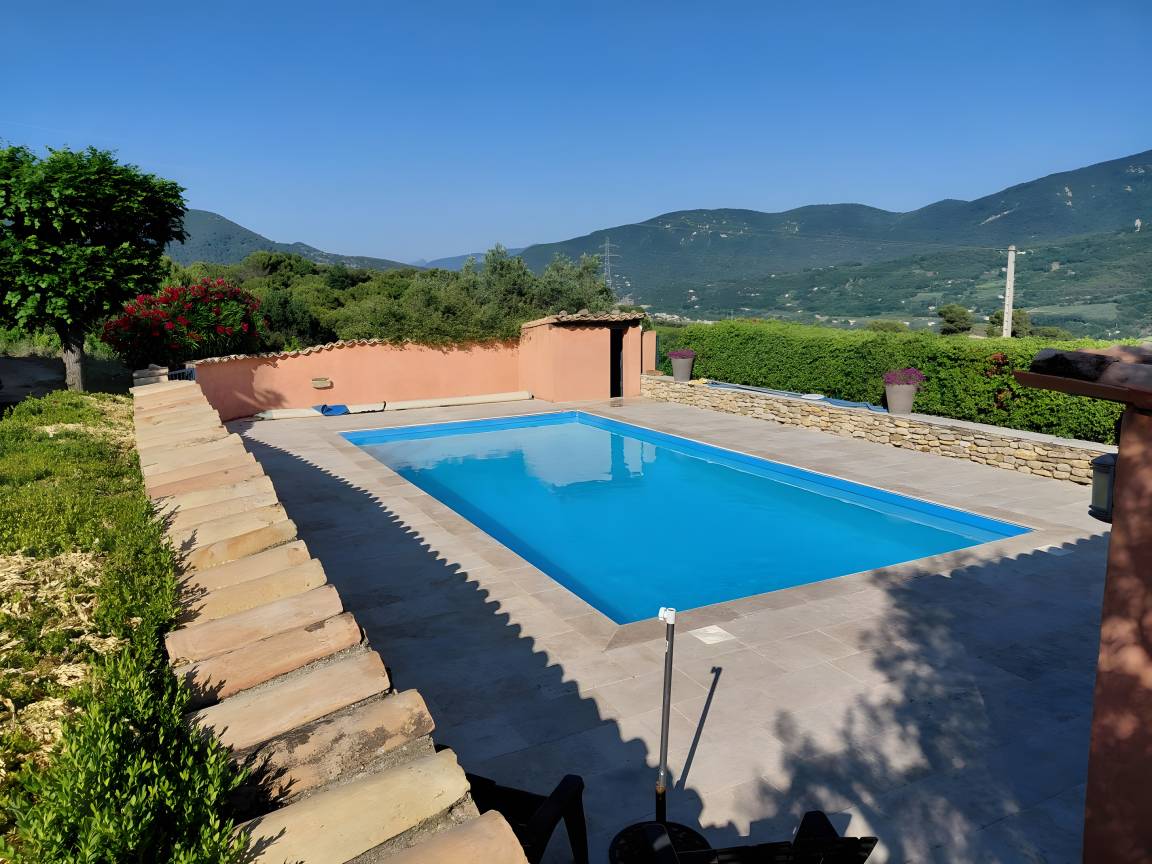 65 M² House ∙ 1 Bedroom ∙ 2 Guests - Nyons