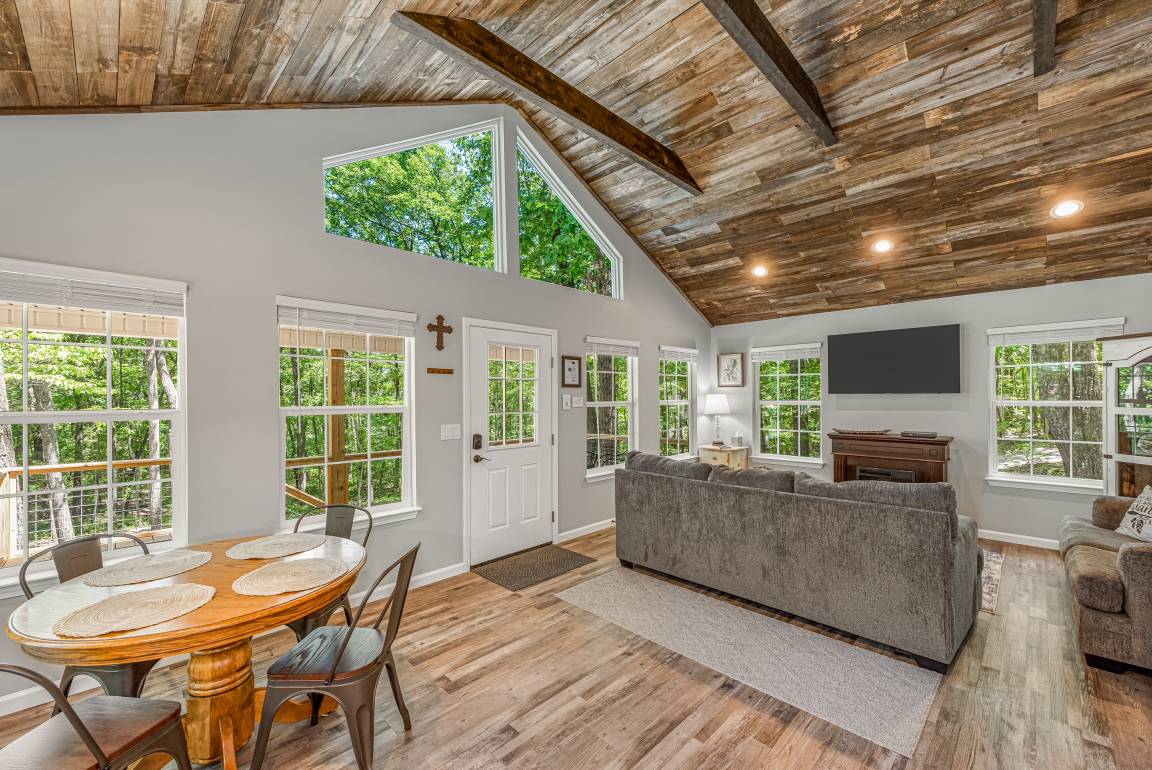 161 M² Cabin ∙ 4 Bedrooms ∙ 12 Guests - Alabama