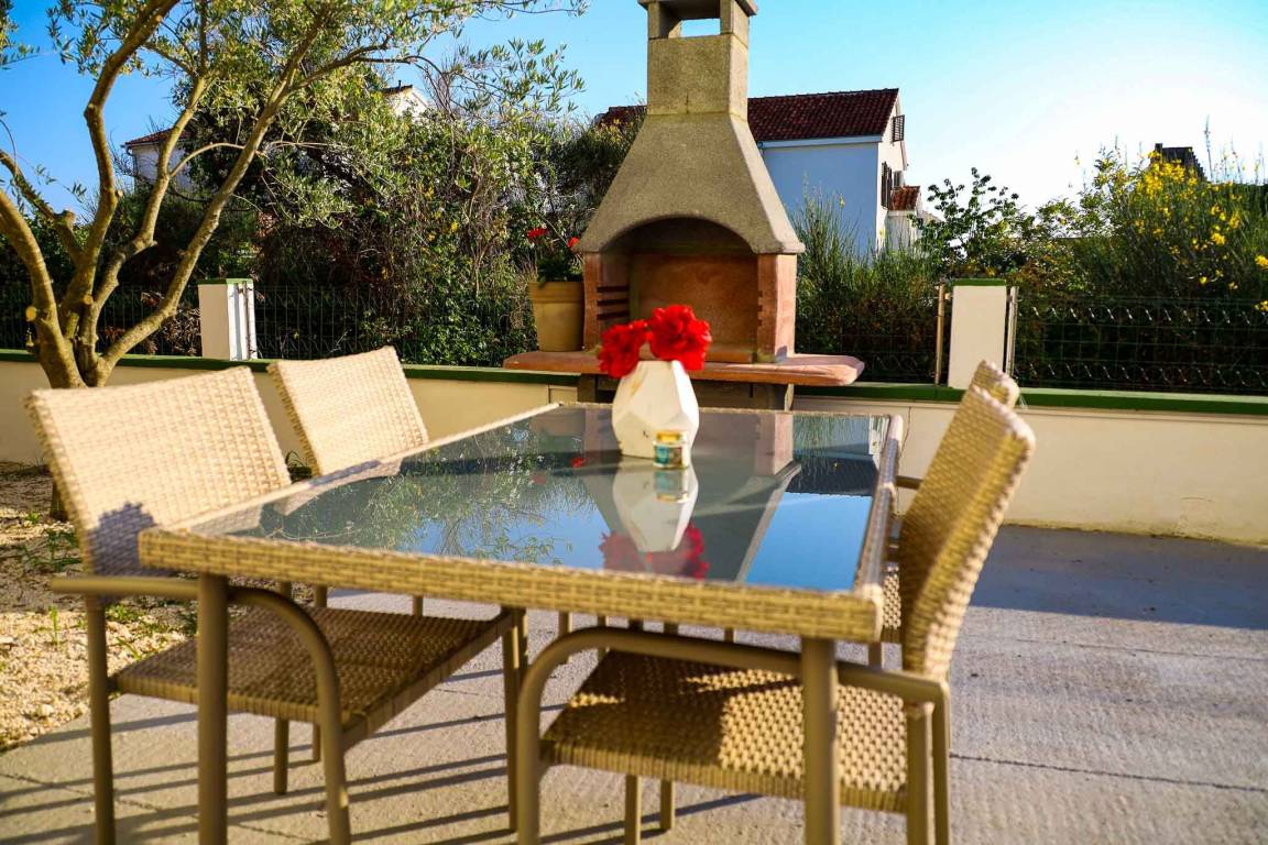 54 M² Apartment ∙ 2 Bedrooms ∙ 5 Guests - Zadar