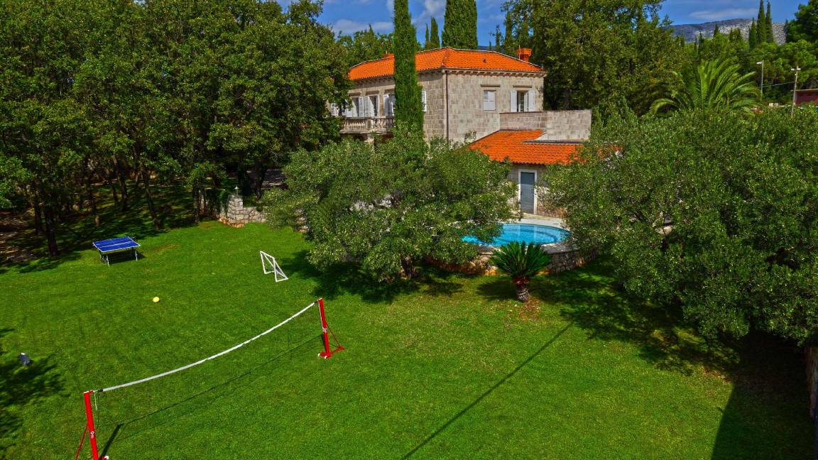 400 M² Ferienhaus ∙ 4 Schlafzimmer ∙ 8 Gäste - Cavtat