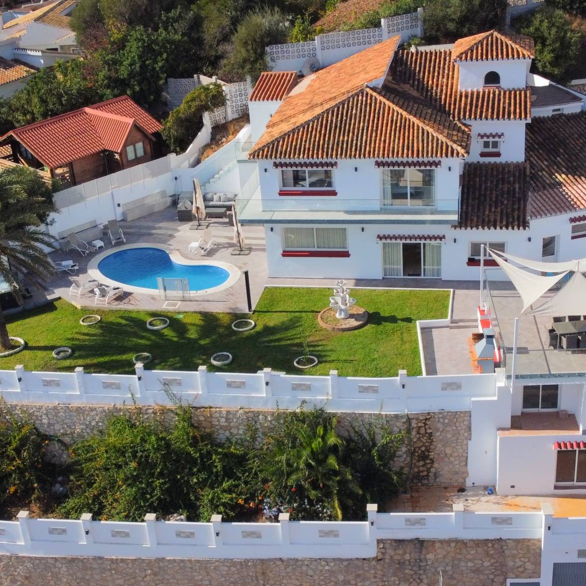 440 M² Villa ∙ 7 Slaapkamers ∙ 16 Gasten - Benalmádena