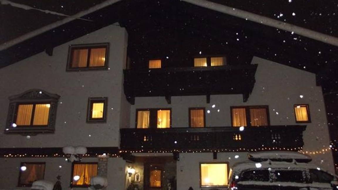 Ferienwohnung ∙ 2 Schlafzimmer ∙ 4 Gäste - Stumm