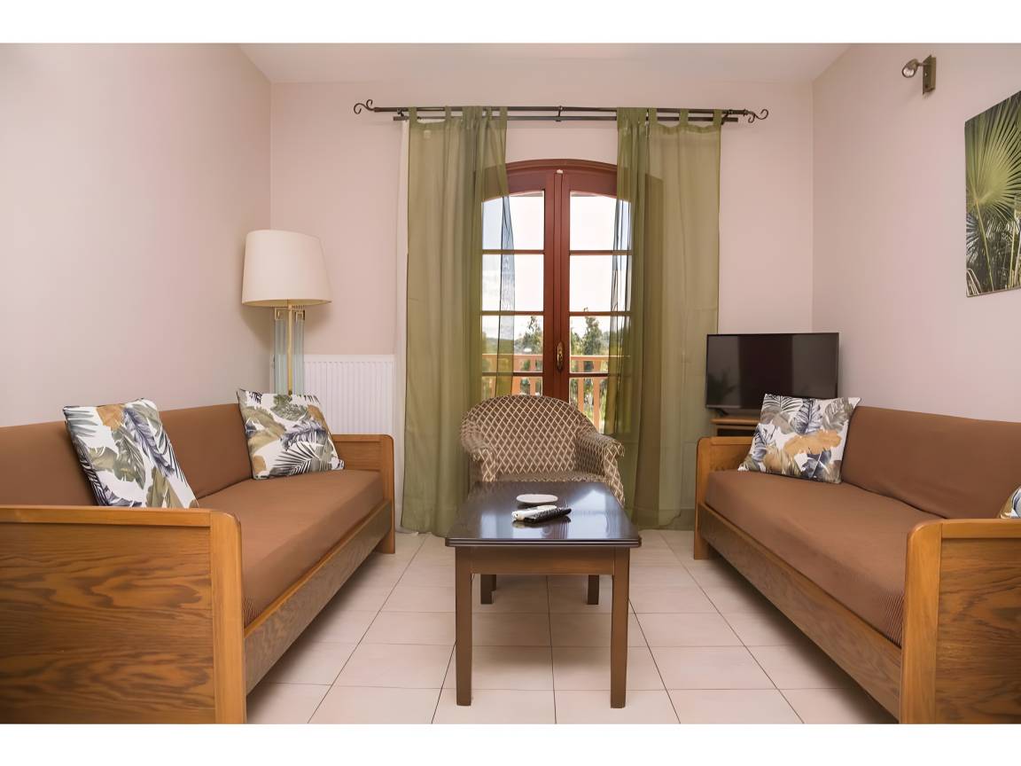 78 M² Aparthotel ∙ 2 Bedrooms ∙ 6 Guests - Corfu