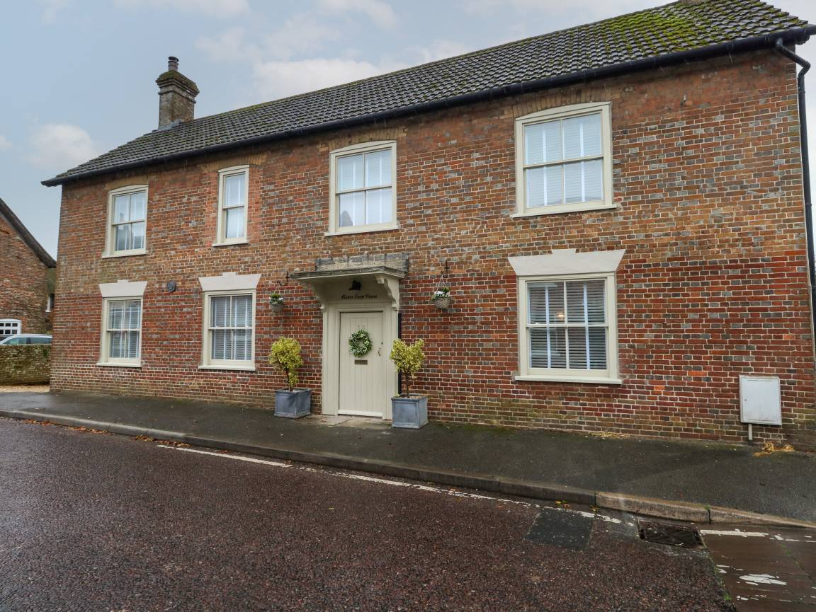 Cottage ∙ 3 Bedrooms ∙ 6 Guests - Wareham