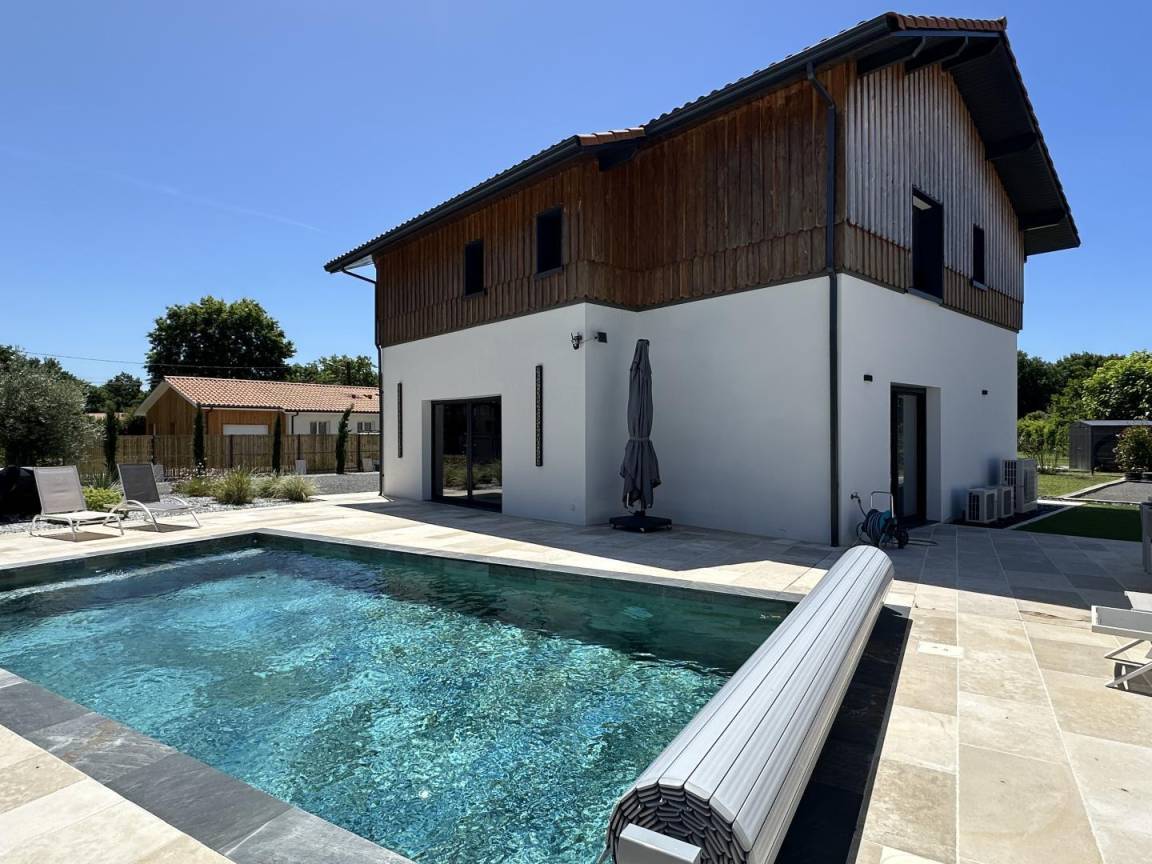Gîte ∙ 4 Chambres ∙ 8 Personnes - Biscarrosse